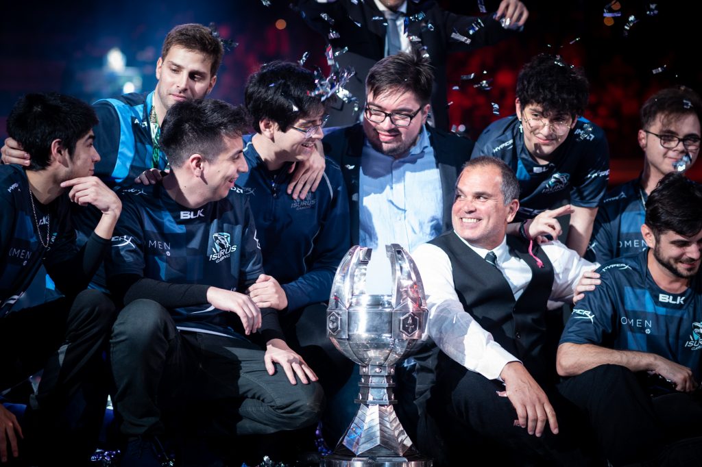 Un peruano campeona en la Liga Latinoamericana de League of Legends - TEC