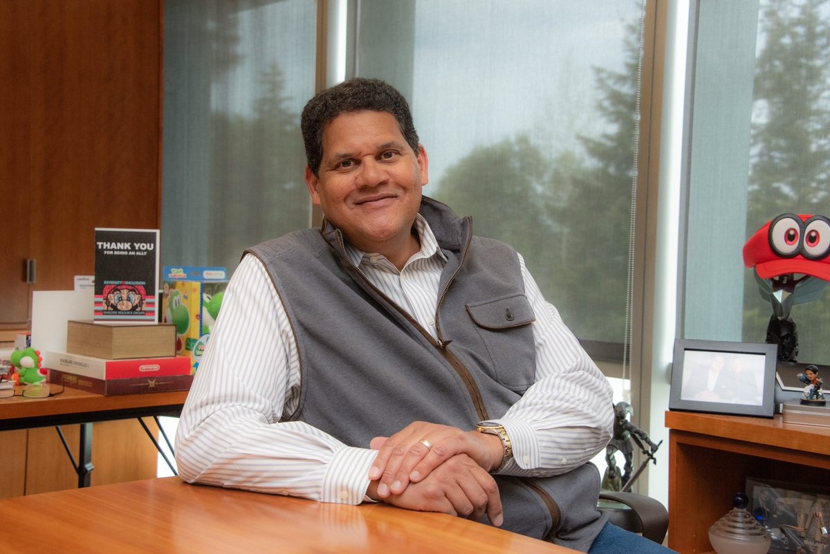 Insólito: Gracias a 23,000 fanáticos, Reggie Fils-Aimé tendrá una nueva ...